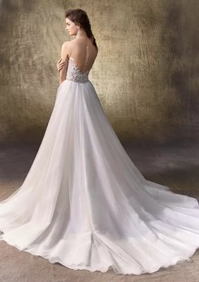 Lady Backless A Line White Dress / Lace Casual Beach Wedding Dresses