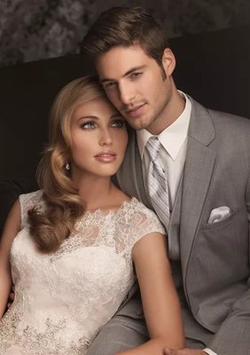 Fitted Modern Muslim Wedding Dresses , Classic Gold Ball Gown Wedding Dress