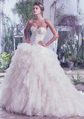 Tiered Ruffle White Lace Ball Gown / Real Made Plus Size Wedding Dresses