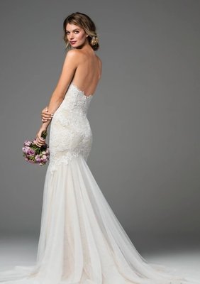 Classic Chiffon Fit And Flare Wedding Gown For Slim Ladies Multi Layer Design