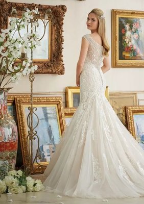 Bridal Ruffle Fit And Flare Wedding Gown With Set Off Attractive Chest Curve