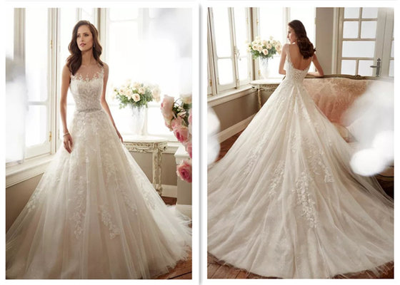 Gorgeous Strapless A Line Wedding Dress / Beautiful French Lace Wedding Dress