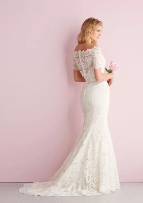Unique White Lace Mermaid Wedding Dress , Beaded Mermaid Wedding Gown With Sleeves