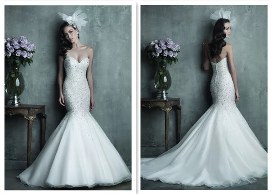 Beautiful Strapless Lace Mermaid Wedding Dress , Kind Mermaid Dress With Long Train