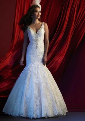 Embroidery Bride Mermaid Tail Wedding Dress With Long Train Customized Size
