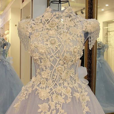 High-collar open-backbow-tied dress for evening dress