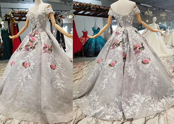 Sample Long Tail Wedding Dressing Gowns / Arabian Luxurious Wedding Party Dresses