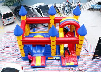 Castillo animoso inflable modificado para requisitos particulares con el área de salto de la diapositiva para los niños