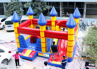 Castillo animoso inflable modificado para requisitos particulares con el área de salto de la diapositiva para los niños