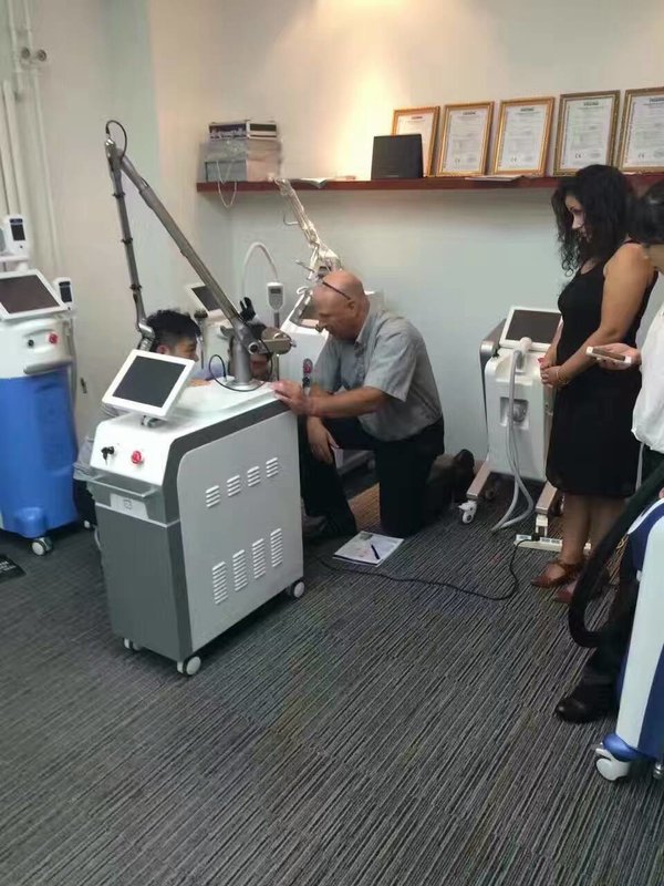 2016 Chrismas promotion!! tatto, pigment removal, skin whitening, ND-Yag laser machine with CE approvide,ODM,OEM servic