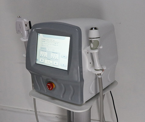 Portbable RF HIFU Facelift Machine Skin Tightening Treatment 220V 5100lins