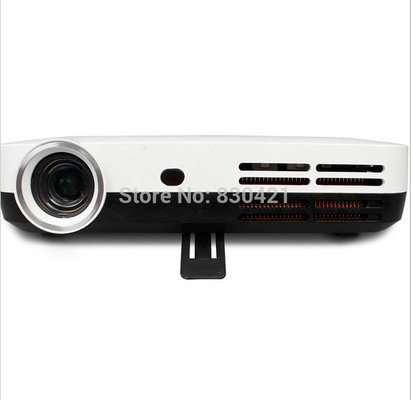 DLP Beamer LED Mini Projector Multimedia Projector Q Shot1 With Full 3D