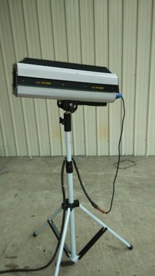 AC90 - 240V Stage Follow Spotlights 7500K 15R / 17R Super Brightness