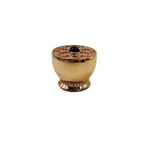China Custom Zamac Perfume Cap Good Touch Environmentally Friendly And Recyclable supplier