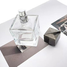 China Square Zinc Alloy Perfume Cap Magnetic Perfume Cap Logo Customization supplier