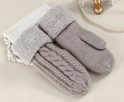 knitted gloves , Acrilic gloves , winter gloves , winter mittens supplier
