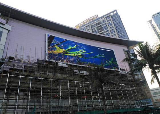 IP65 Front Service LED Display 16mm Pixel Pitch High Brightness 7000 nits