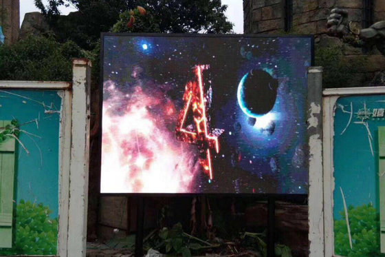 Outdoor LED Commercial Advertising Display Screen / P6mm Giant LED Display