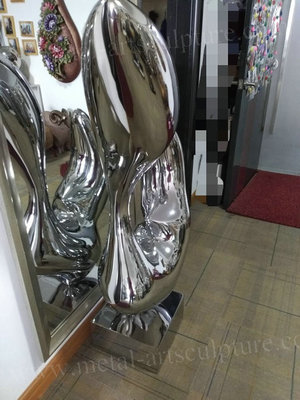Modern Design Artwork Steel Garden Sculpture With Abstract Mirror Surface Finish