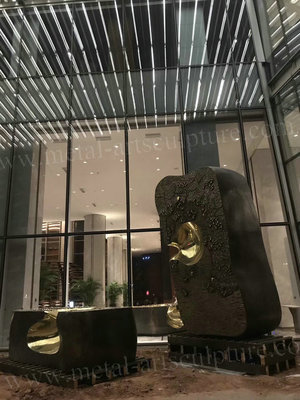 Indoor Ornaments Cast Bronze Sculpture Sitting Chair Shape For Office / Home
