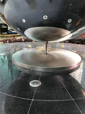 Outdoor Stainless Steel Sculpture / Abstract Metal Sculpture With Mirror Finish Surface