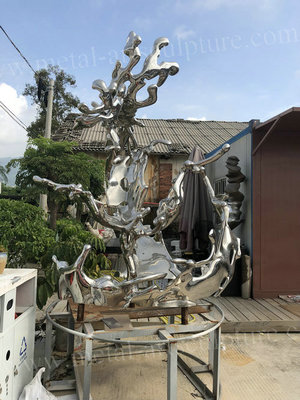 Popular Stainless Steel Sculpture Polished Surface Contemporary Metal Garden Sculptures