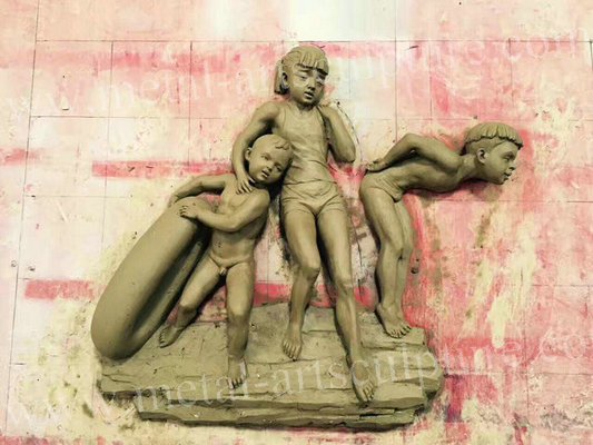 Realistic Bronze Figures Sculpture , Contemporary Bronze Sculpture Wall Ornaments