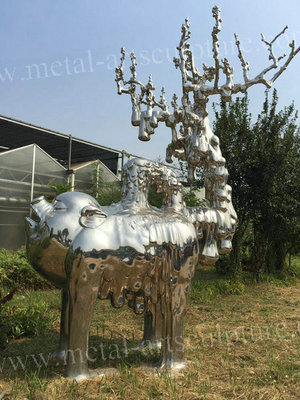 Giant Modern Garden Sculptures And Statues Metal Material Size Customized