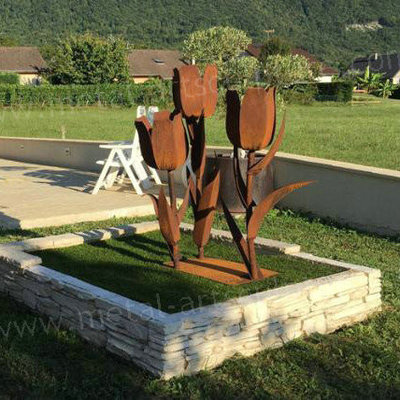 Beautiful Tulip Flower Corten Steel Garden Sculpture Of Rust Color For Decoration