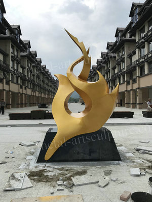 Golden Abstract Metal Garden Sculpture Handcraft Painted With Customized Size