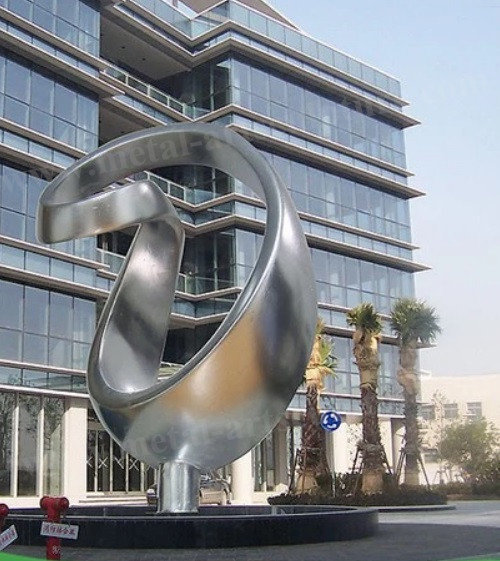 Abstract Handmade Outdoor Metal Art Sculpture Matt Finishing For Public Ornament