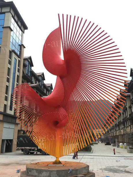 Large Outdoor Metal Sculptures , Iron Garden Sculptures With Size Customized