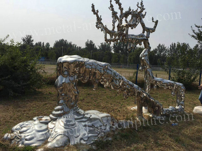 Lawn Decoration Large Modern Garden Sculptures With Stainless Steel Material