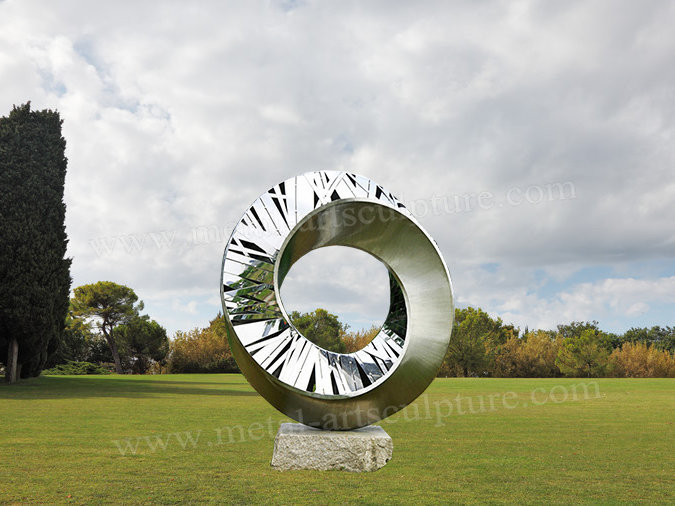 Contemporary Stainless Steel Sculpture As Outdoor Decor With Polished And Matte Surface
