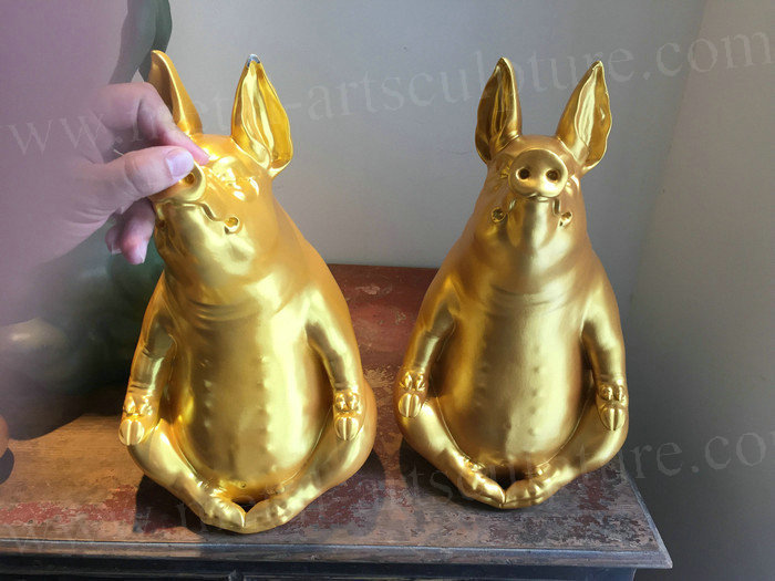 Art Fiberglass Animal Sculptures Artificial Style Size Customized OEM / ODM Accept