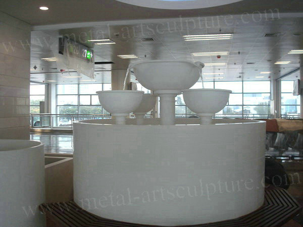 Painted Color Water Sculpture Fountains Contemporary Artwork ODM Accept