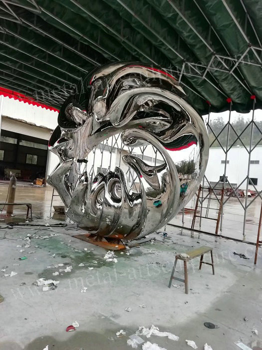 Abstract Circle Large Outdoor Statues With High Gloss , Mirror Stainless Steel Sculpture