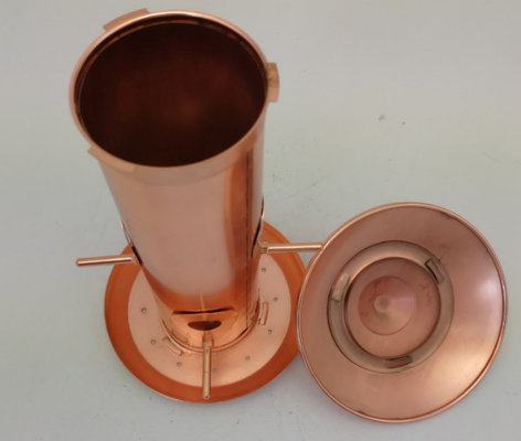 Metal tube with 4 perch total copper color shining seed bird feeder