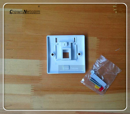 1 port RJ45 Face Avant 1 port Network Face Plate