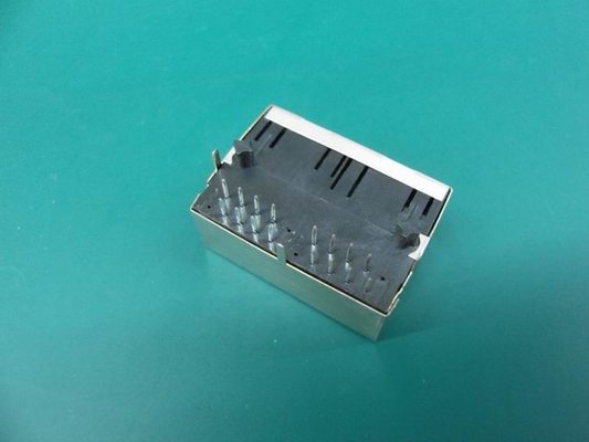 Разъем порта RJ45 переключателя сети 2 с интегрированным Magnetics 90 градусов