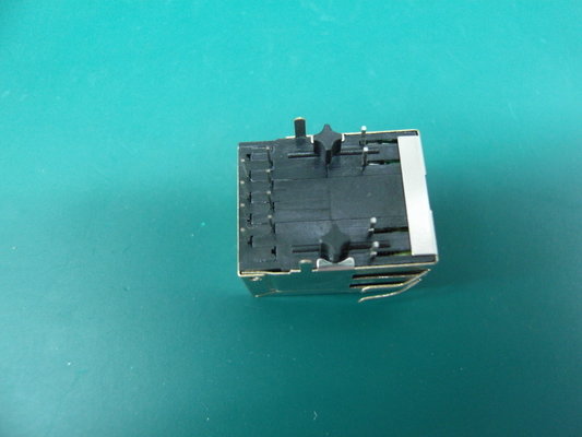 1 X 1 Vertical Mount LEDS Magnetic RJ45 Single Port Jack CAT6 With Side Entry