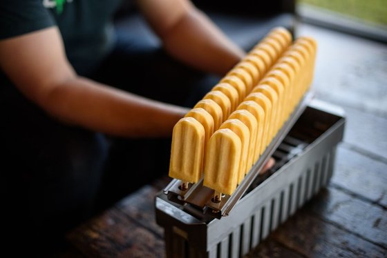 Ice cream forms stainless steel 304 popsicle maker molds set box stick extractor aligner supplier