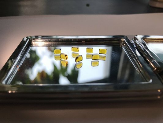 Yellow HPHT diamond mono-crystalline diamond for CVD growing seeds