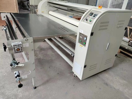 Oil heating roll heat transfer machine for sublimation transfer paper