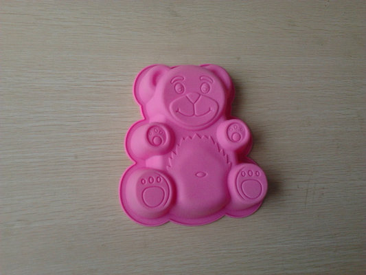 FDA Pink Teddy Bear Single Silicone Cake Mould For Baking Muffins / Lasagne