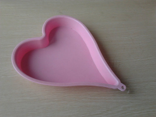 EU Pink Heart Non-toxic Light Weight Silicone Cake Mould For Oven