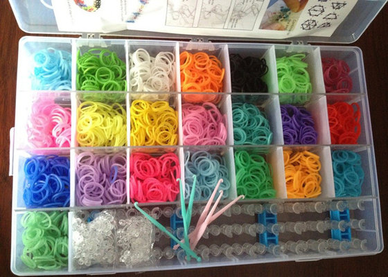 Personalized Silicone Wristband Bracelet Rainbow Loom Band Kits with 22 colors