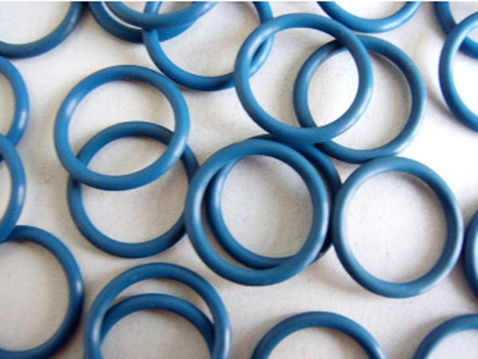 Airtight FPM / FKM Fluorine Rubber O Rings for Petroleum Industry , Aging Resistant