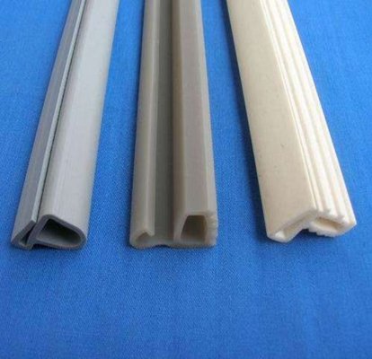 Durable EPDM Rubber Profiles Automotive Rubber Parts Sealing Strip -30 ~ 200°C