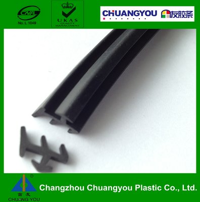 White Extrusion Plastic Sealing Strip Door Weather Seal Strip Dustproof
